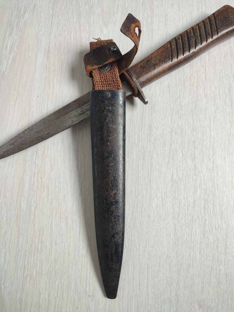 Cuchillo de combate alemán, Primera Guerra Mundial – Lieutenant Poilu