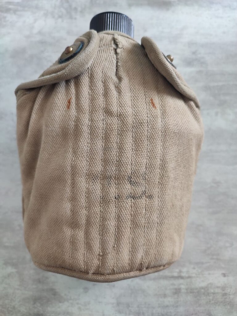 US Army canteen, Second World War - Lieutenant Poilu