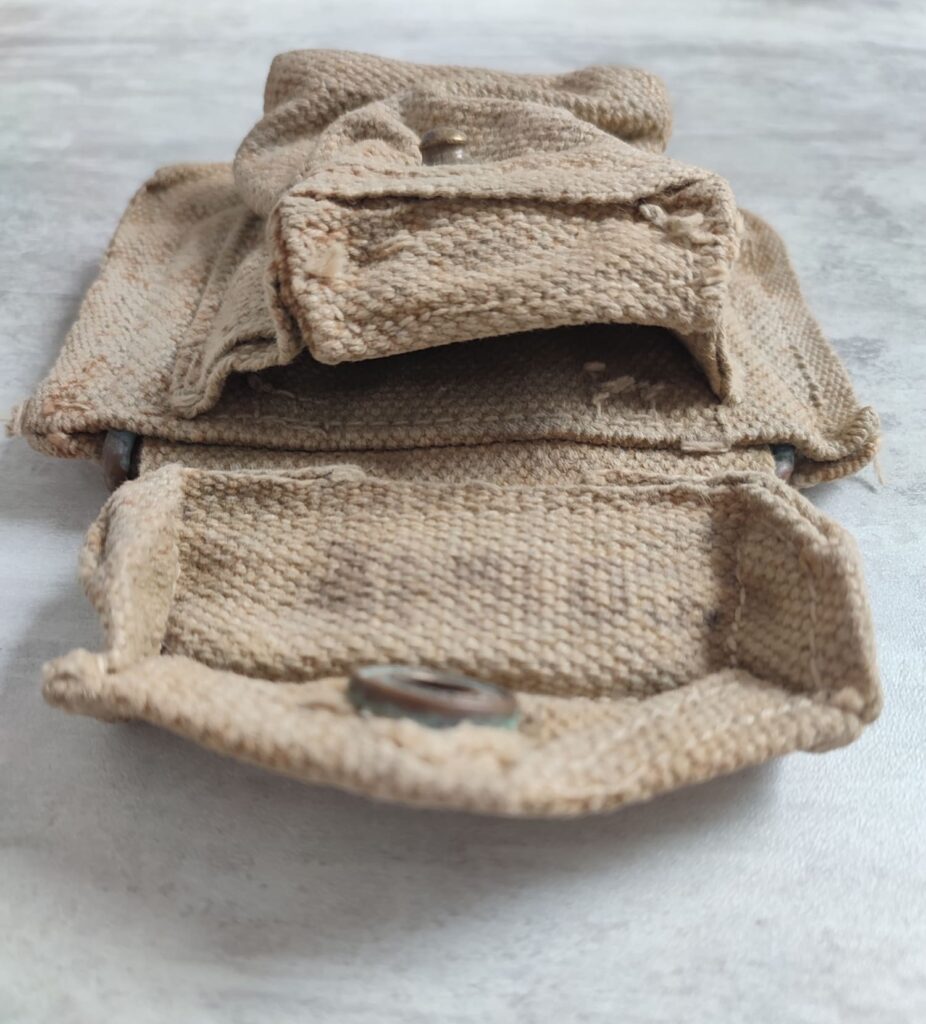 ww2 British Compass Pouch - Lieutenant Poilu