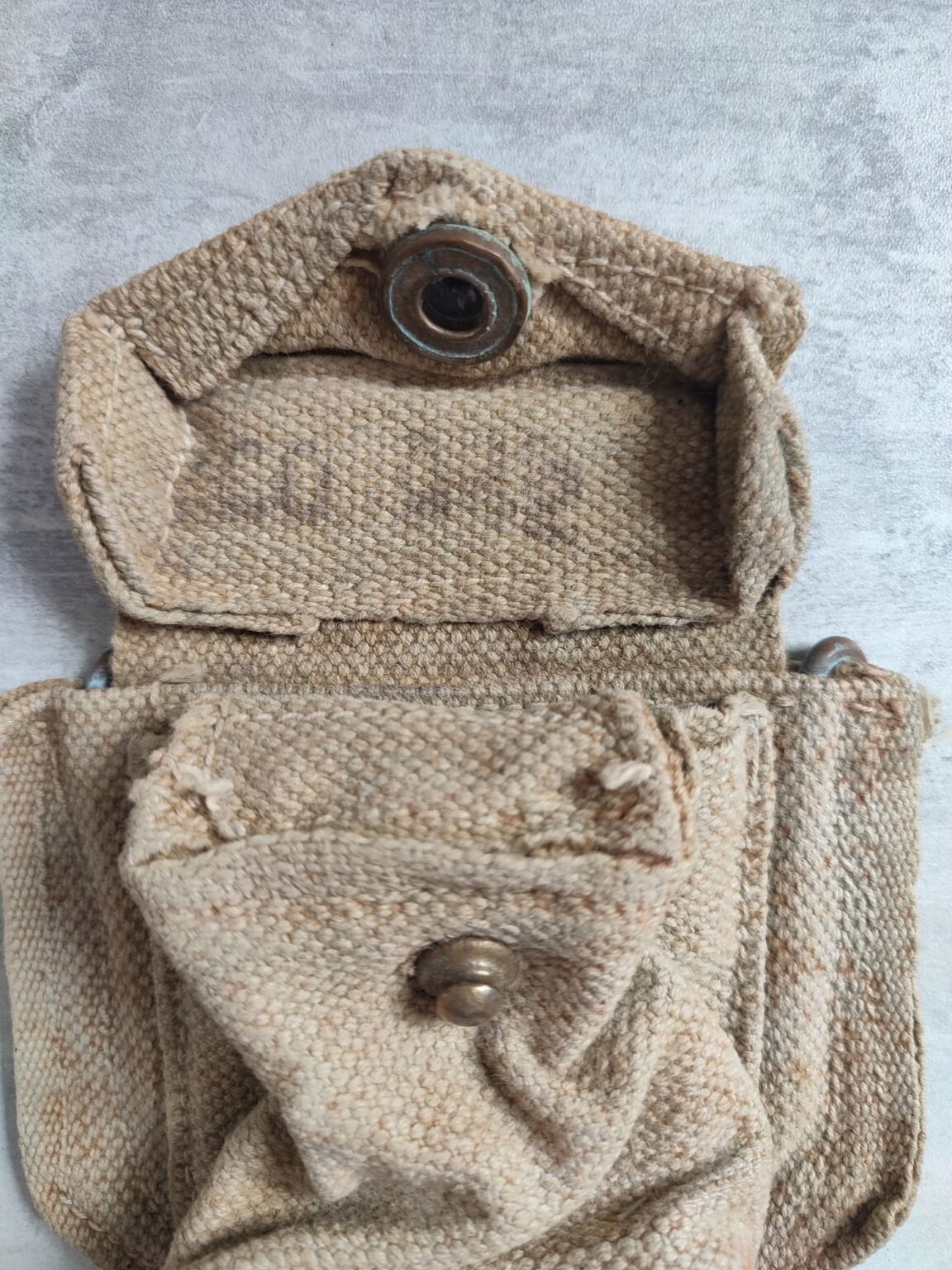 ww2 British Compass Pouch - Lieutenant Poilu