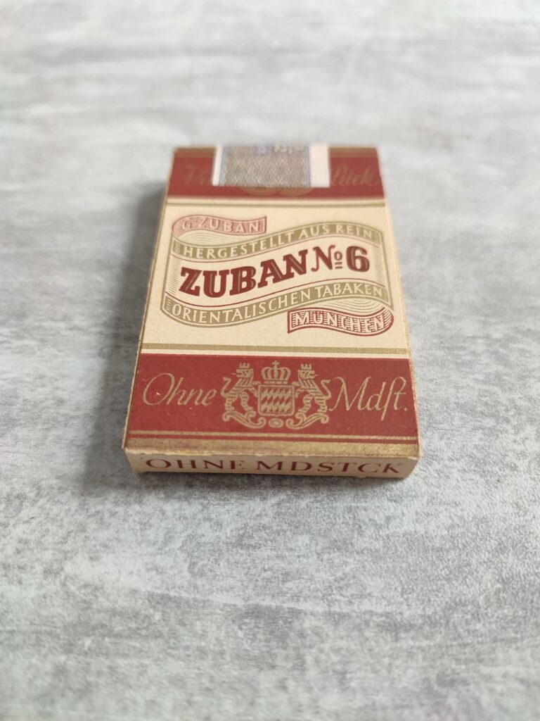 World War II German cigarettes - Lieutenant Poilu